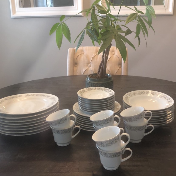 Dining | Vintage Dynasty Fine China Elegance Pattern Dinnerware Set For ...